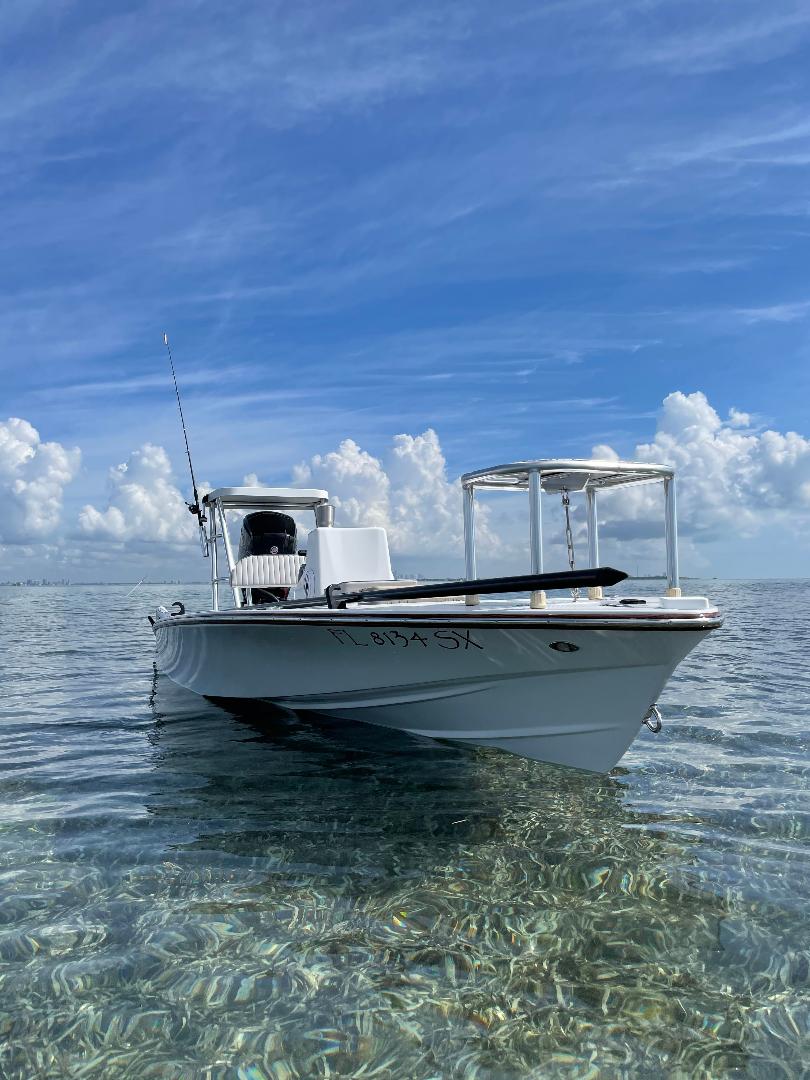 17' Custom Shallow Water Flats Boat - Flats Fishing Skiff