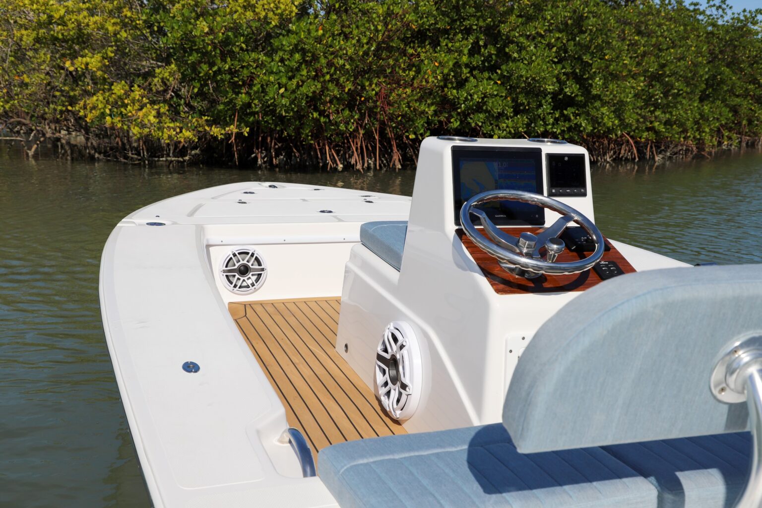 17' Custom Shallow Water Flats Boat - Flats Fishing Skiff